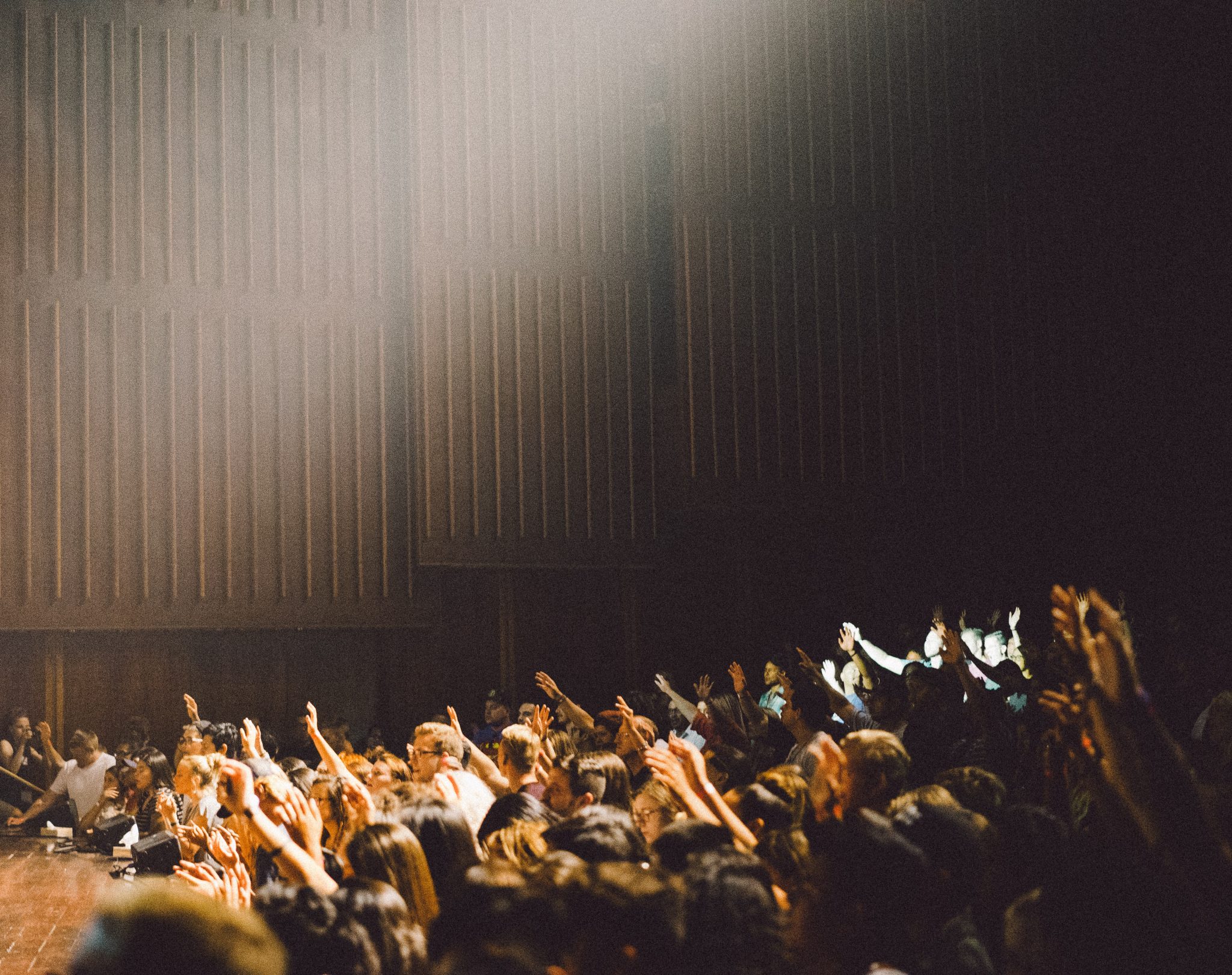 The Importance of Praise and Worship for New Christians | Jesus in the ...